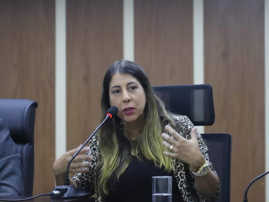 Pesquisa aponta favoritismo de Carla Caputi com 71,12% e vantagem de 65 ...